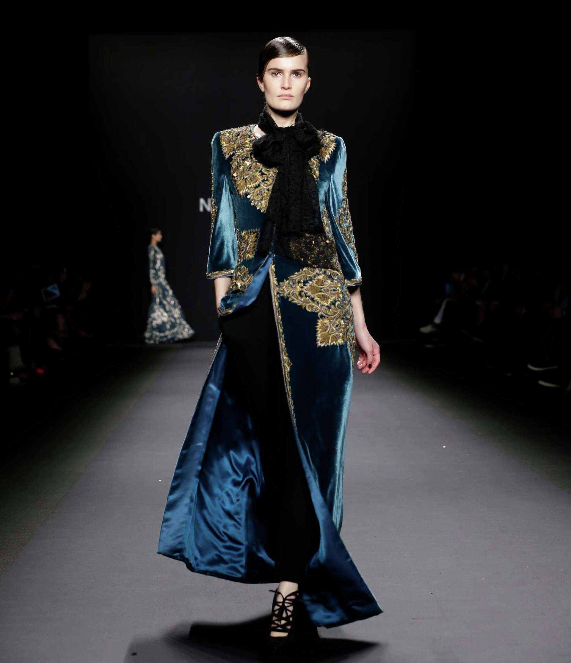 Fall 2013 fashion all about color, silhouette and fabric