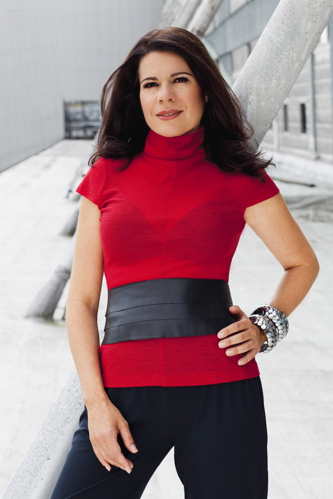 New roles excite soprano Ana María Martínez