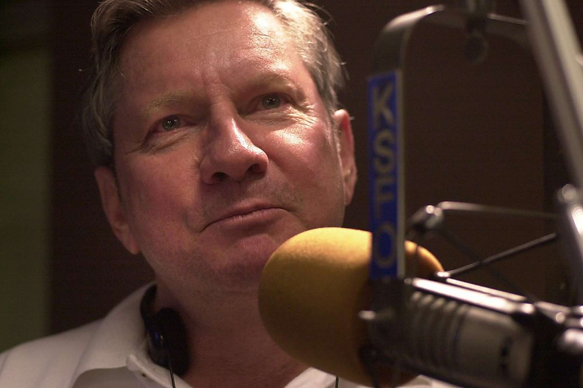Lee Rodgers, talk-radio host, dies at 75
