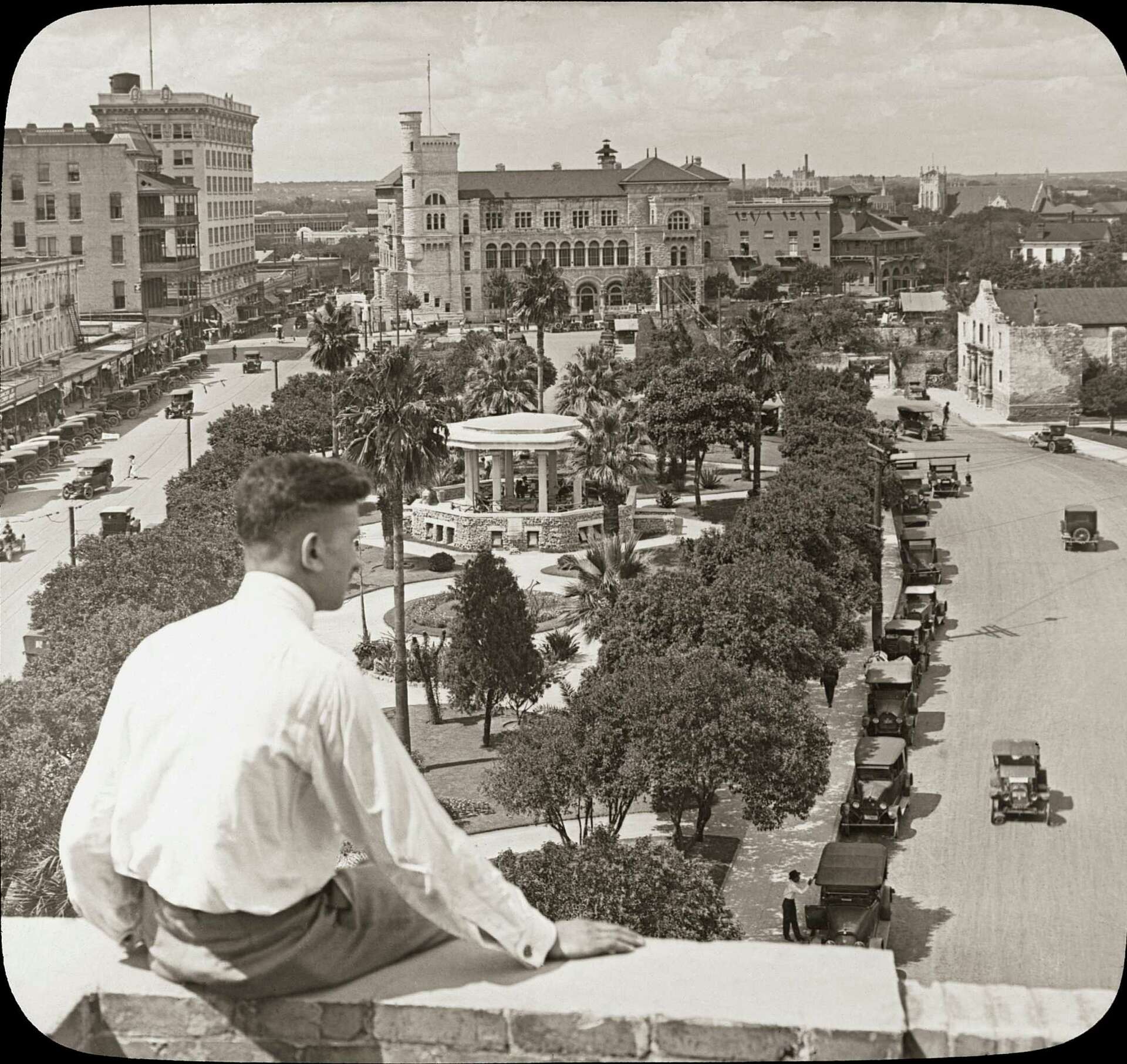Vintage photos show how San Antonio looked the decade you were born