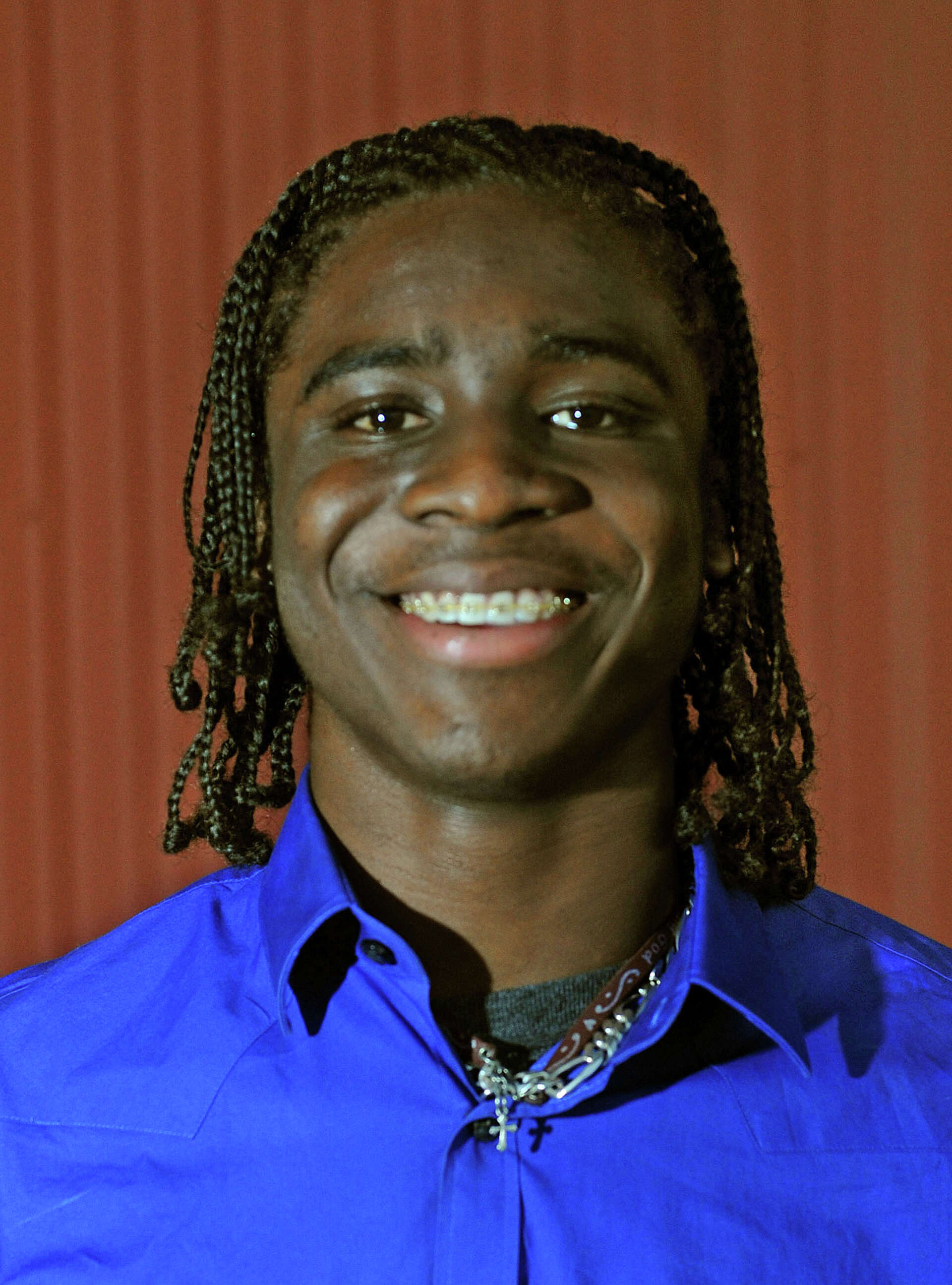 Ozen's Tony Brown has record-breaking performace in 60 hurdles