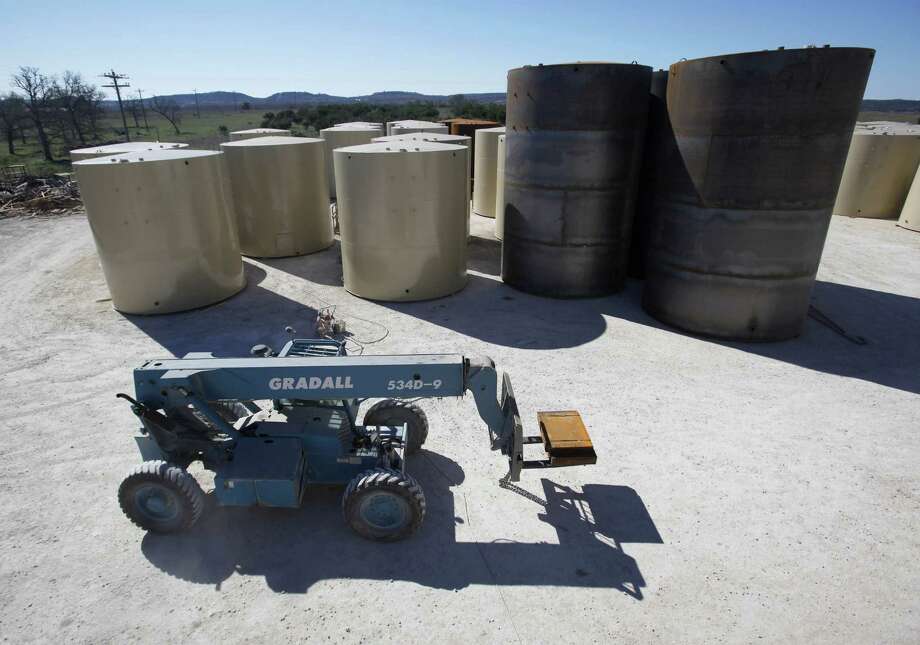 Fox Tank grows in Kerrville - San Antonio Express-News
