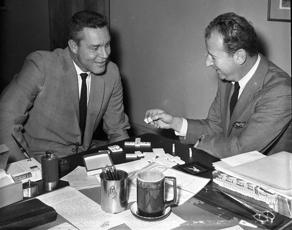 Lon Simmons never tells Giants goodbye