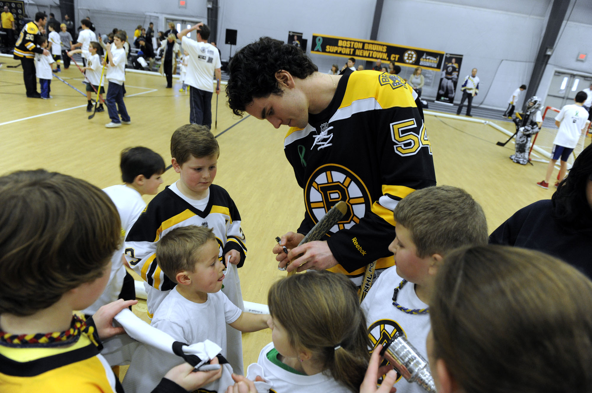 Tyler Seguin Sign High School