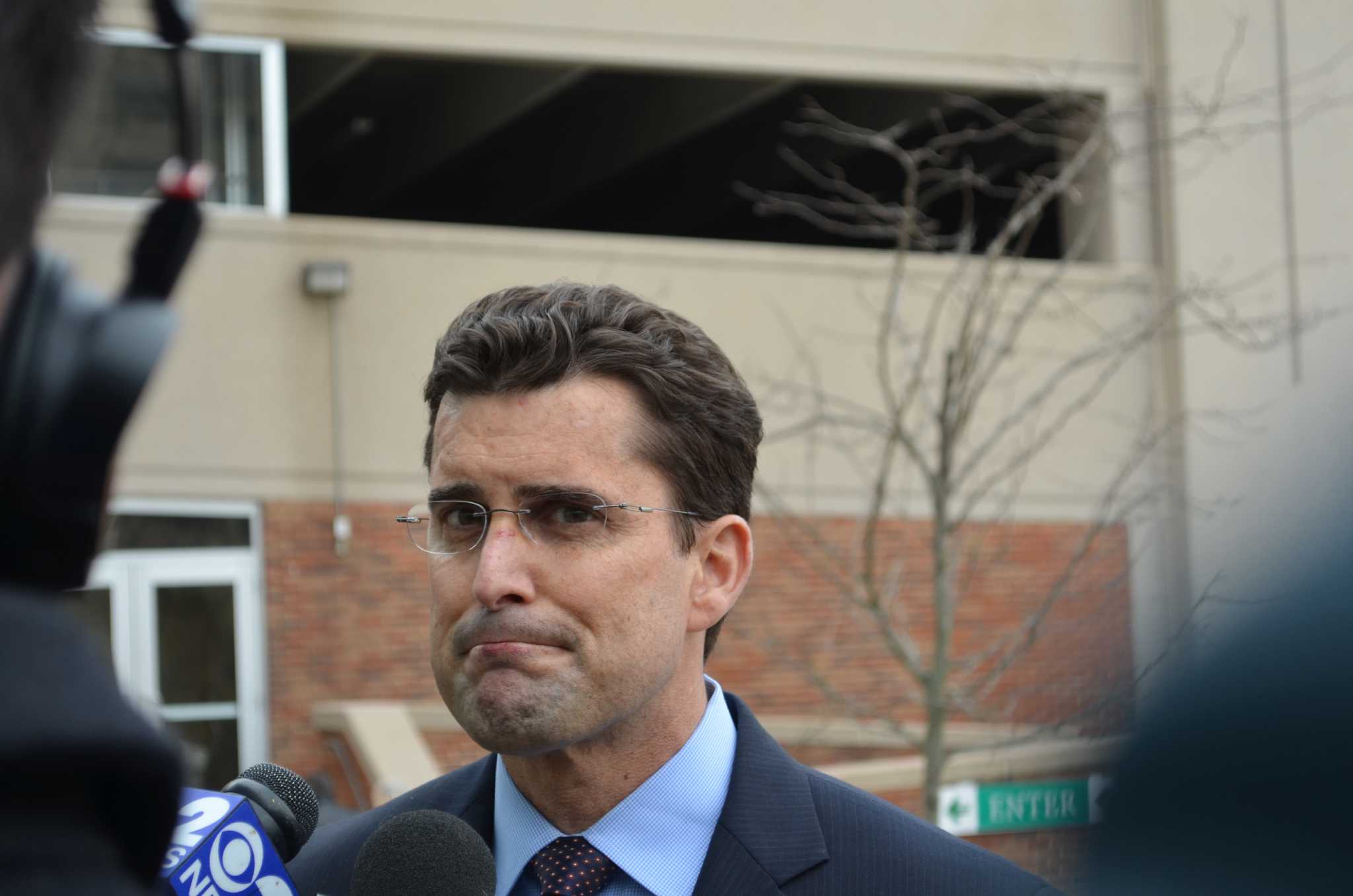 CBS 2 anchor charged in domestic incident