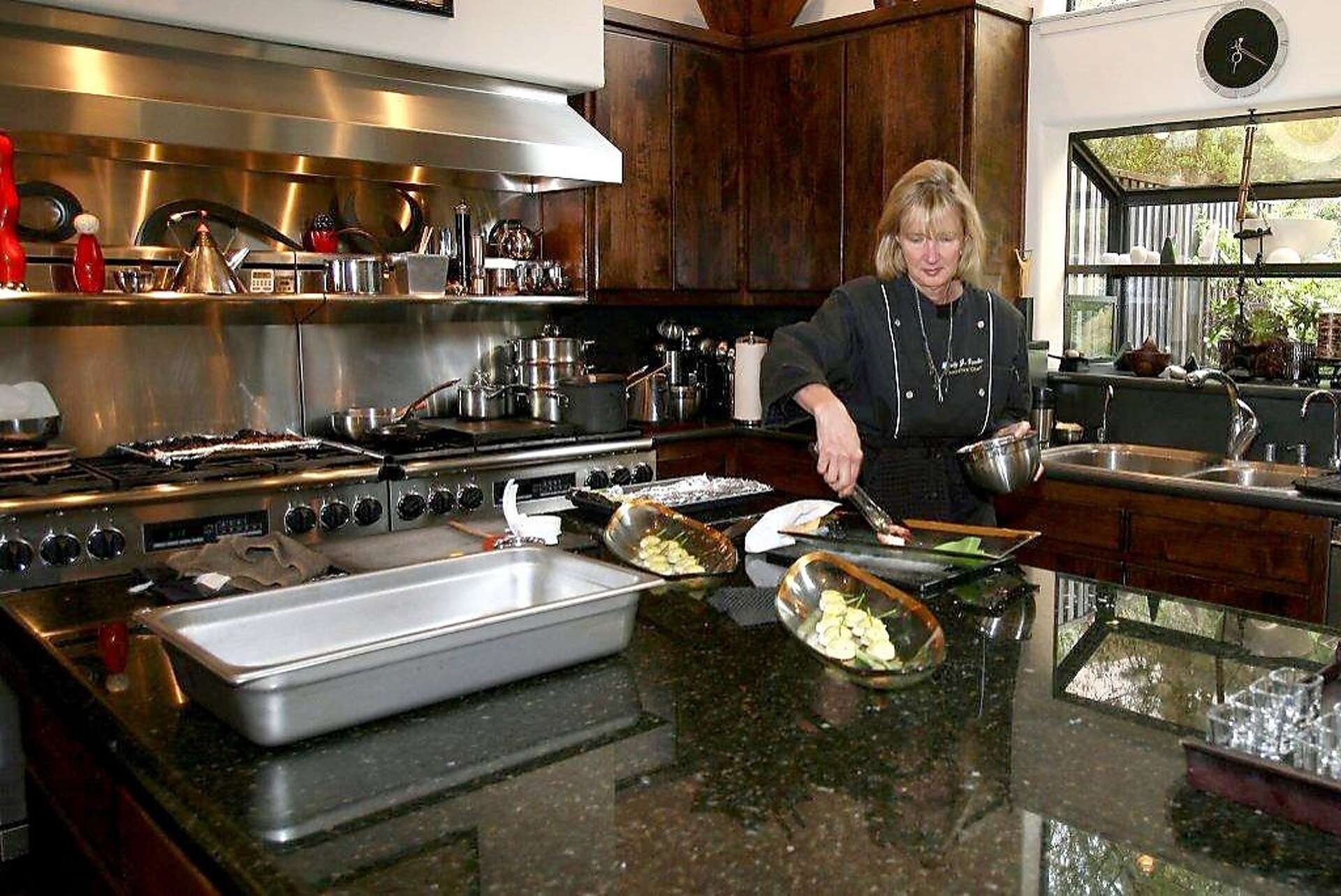 Central Coast cooking classes dish up big fun, flavor