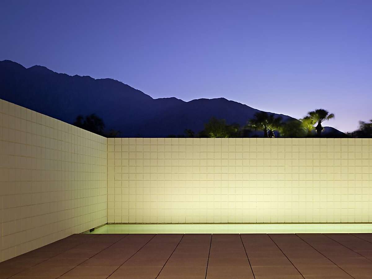 Jennings makes his mark with bold lines