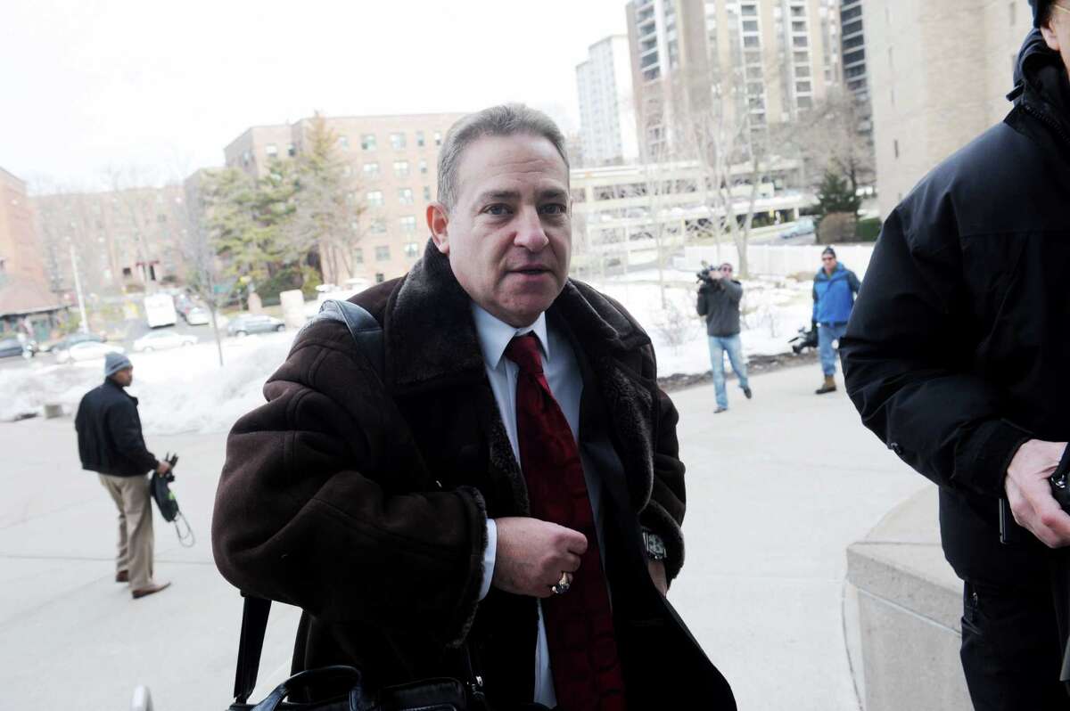 Former N.Y. news anchor pleads guilty