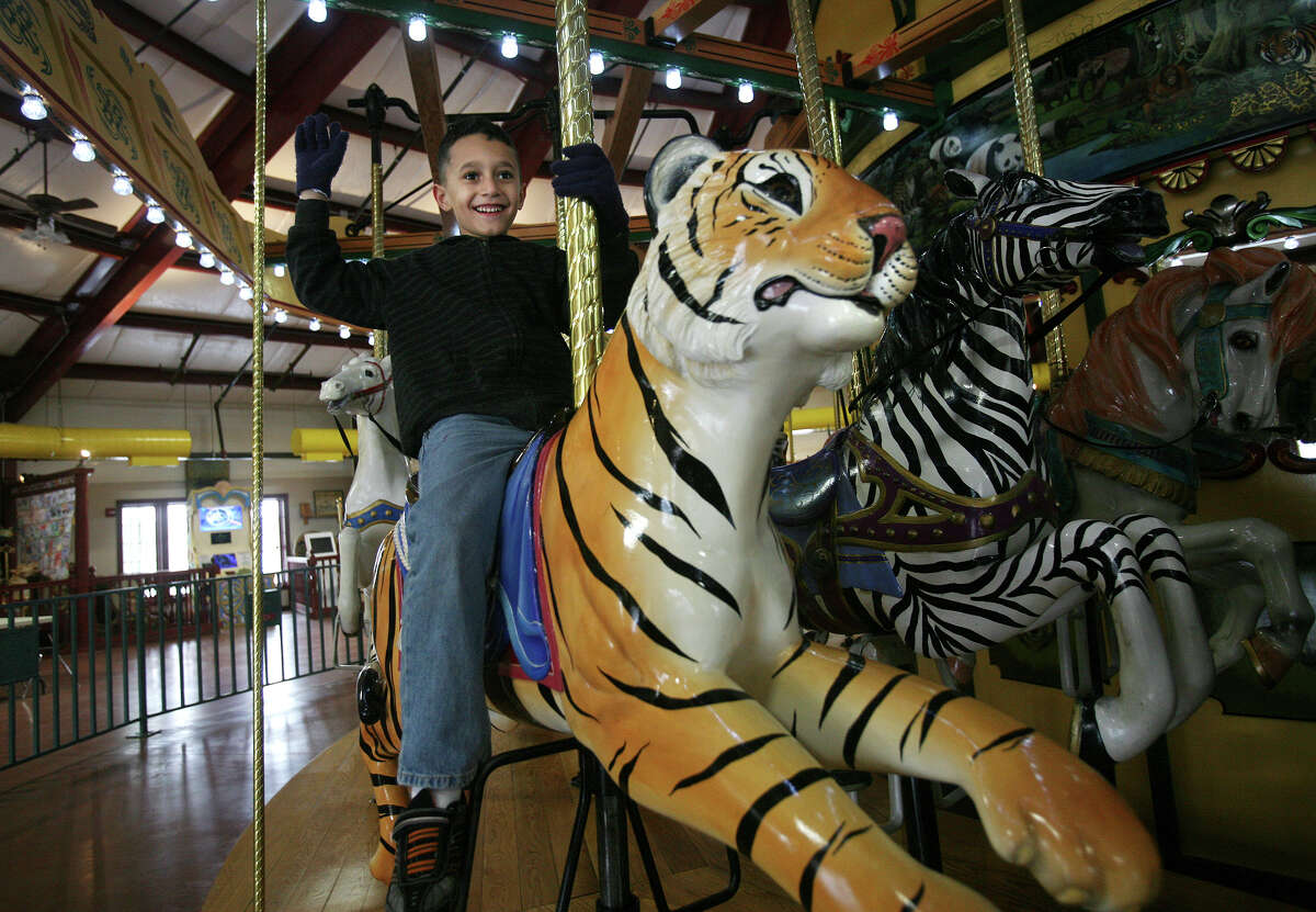 Legislator lobbies for Beardsley Zoo