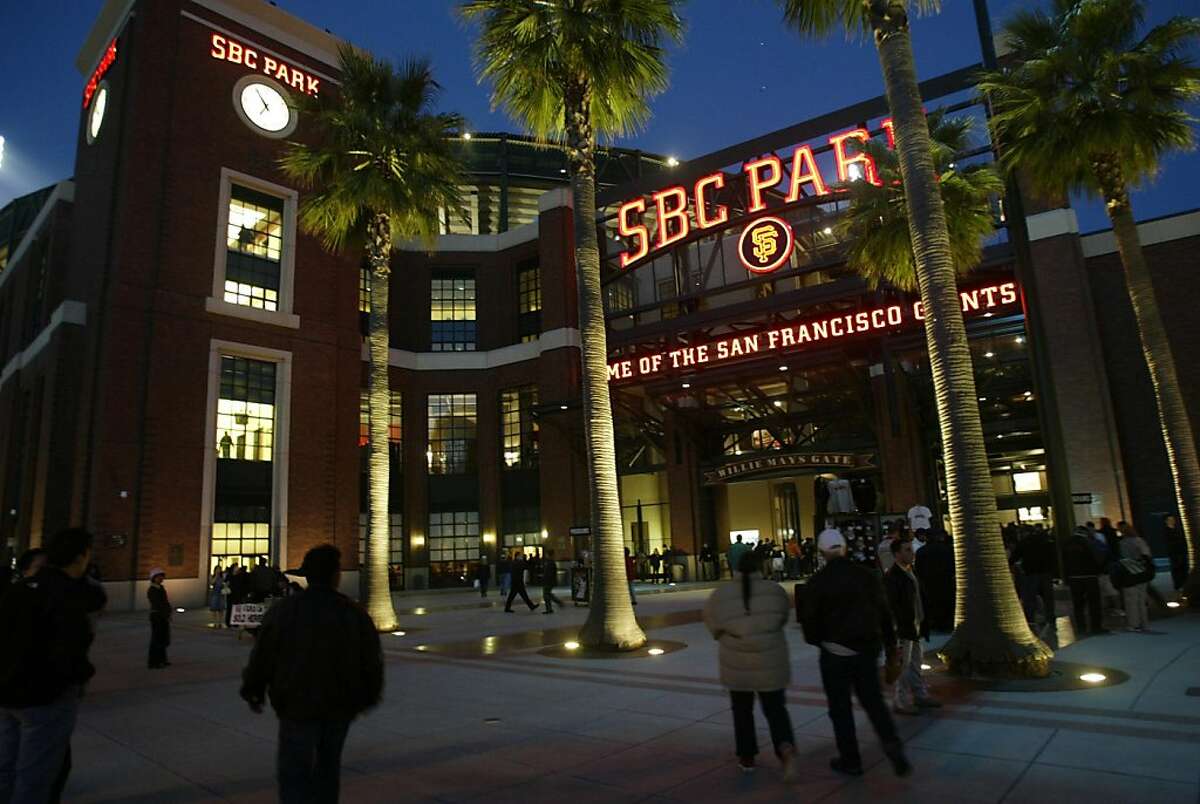 Happy Giants Opening Day! Historic pictures of baseball in S.F.