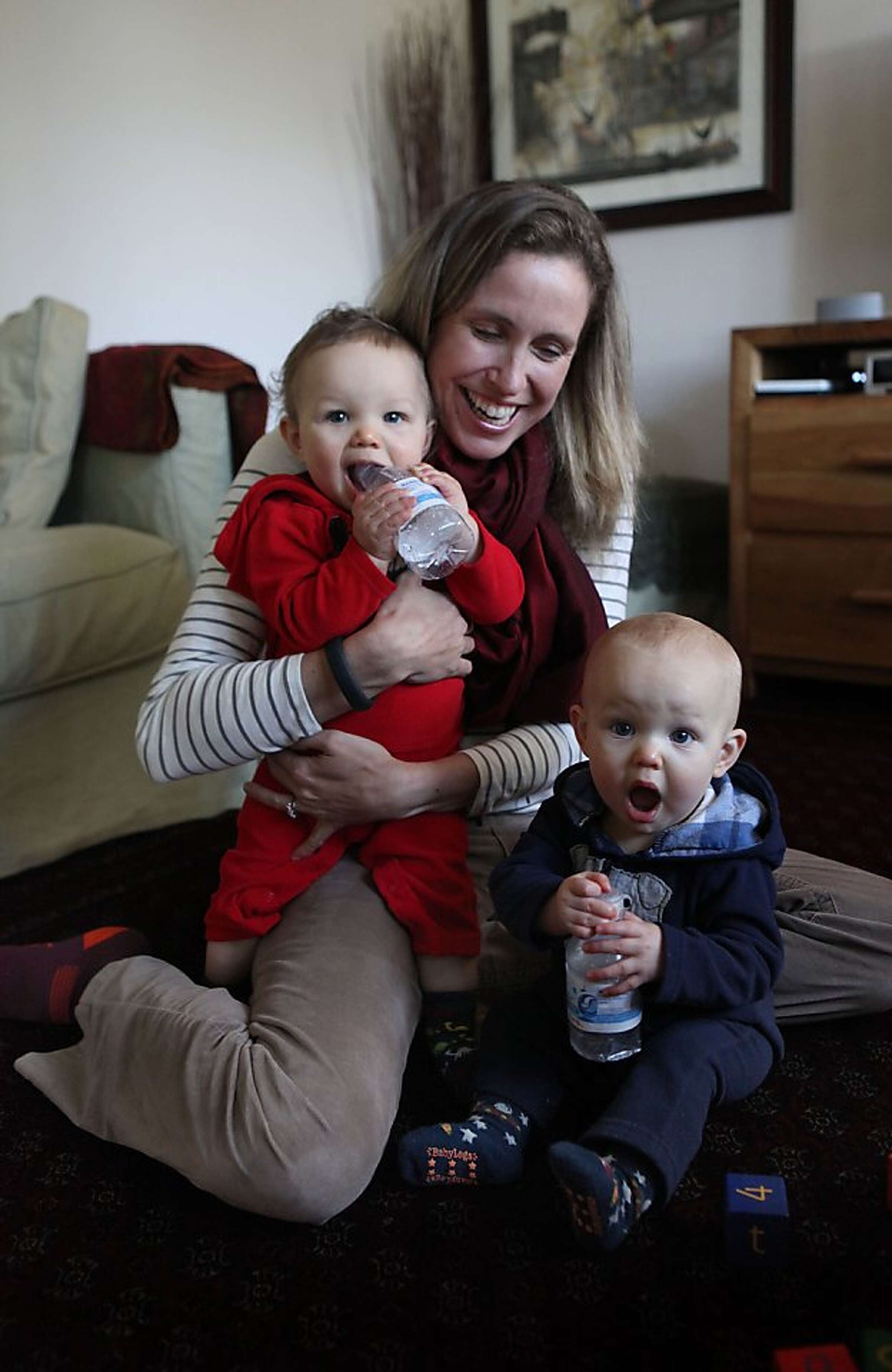 Infertile couples turn to disputed therapy