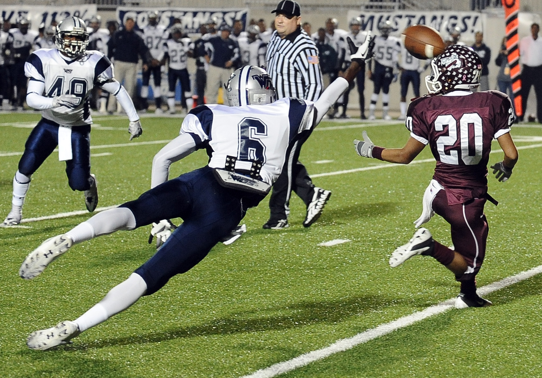 WO-S's Deionte Thompson commits to Alabama