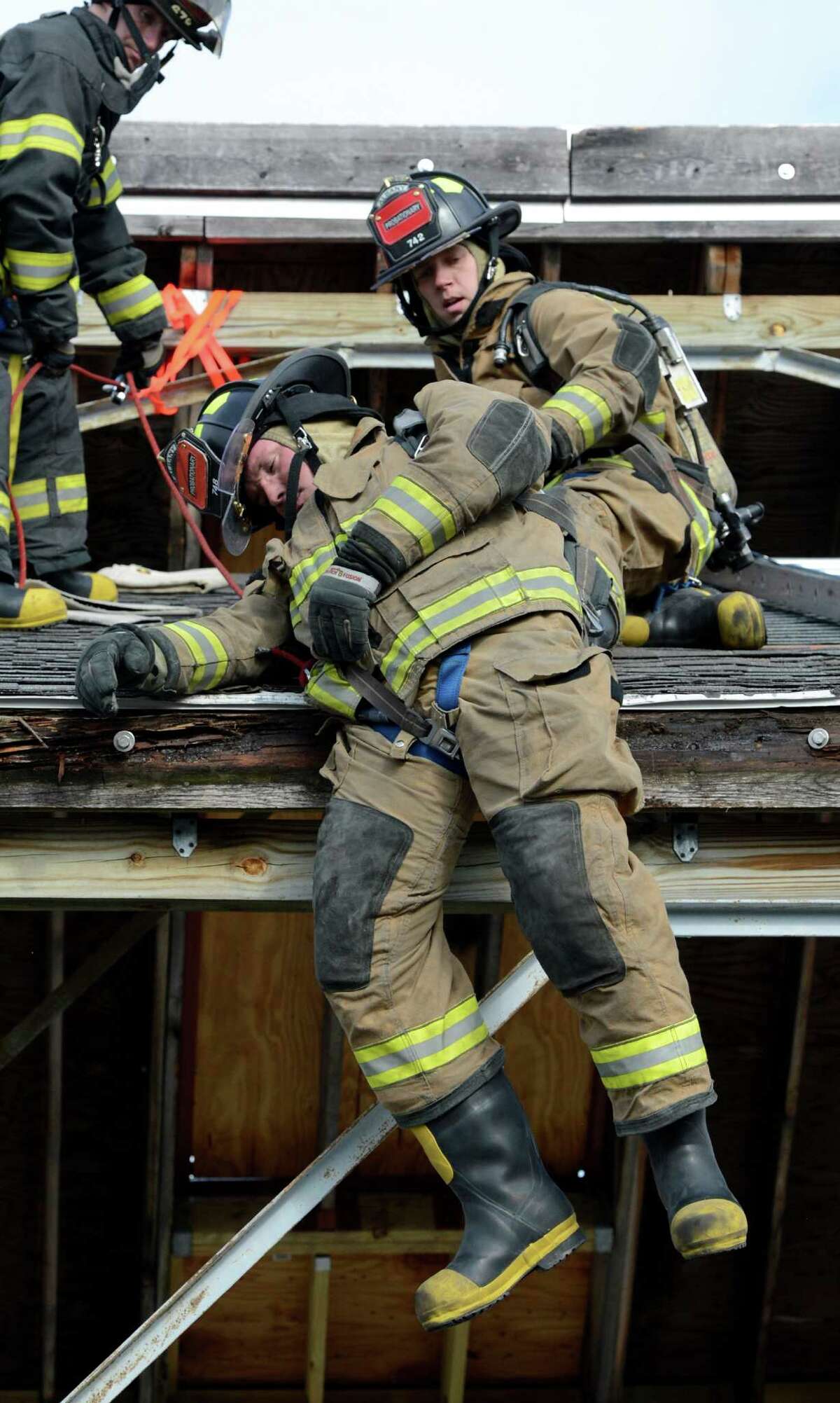 Photos:Firefighter training