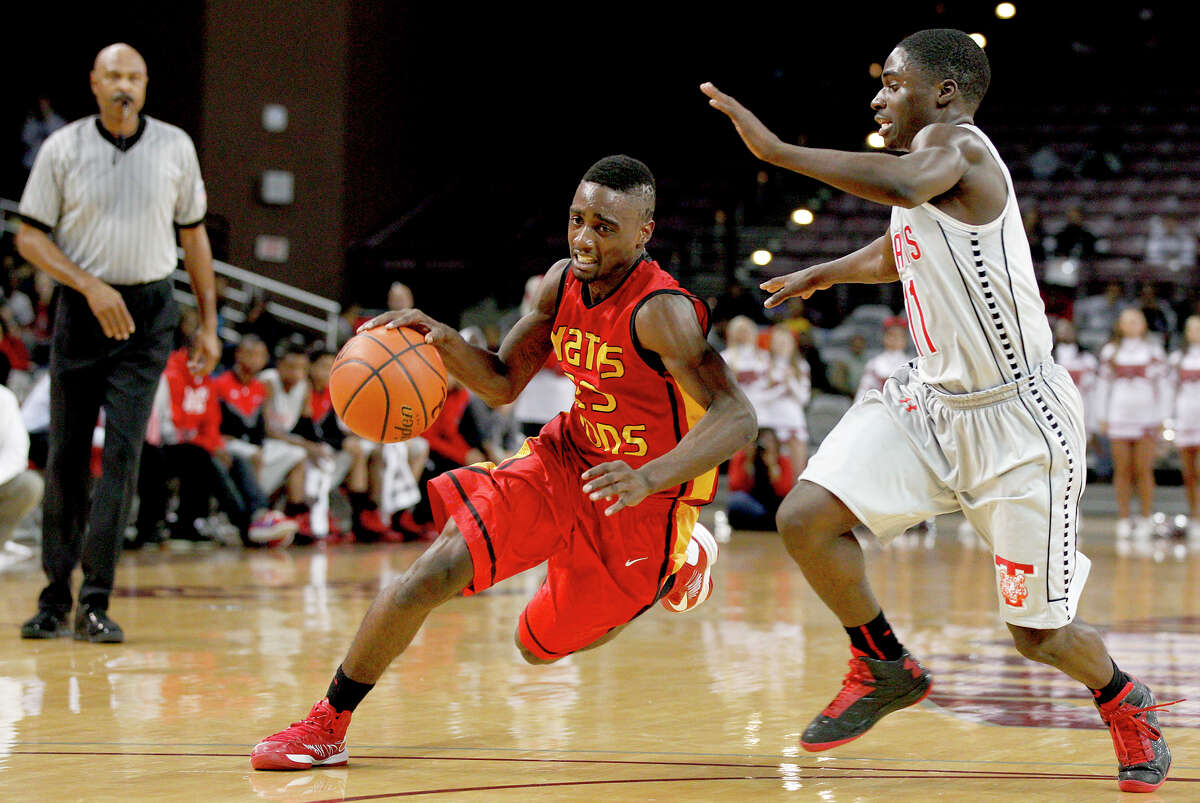 Does No. 1 Yates impact local basketball teams' playoff success?