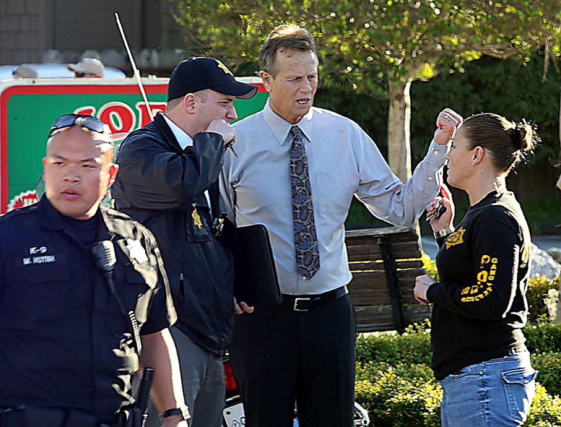2 Santa Cruz officers shot to death