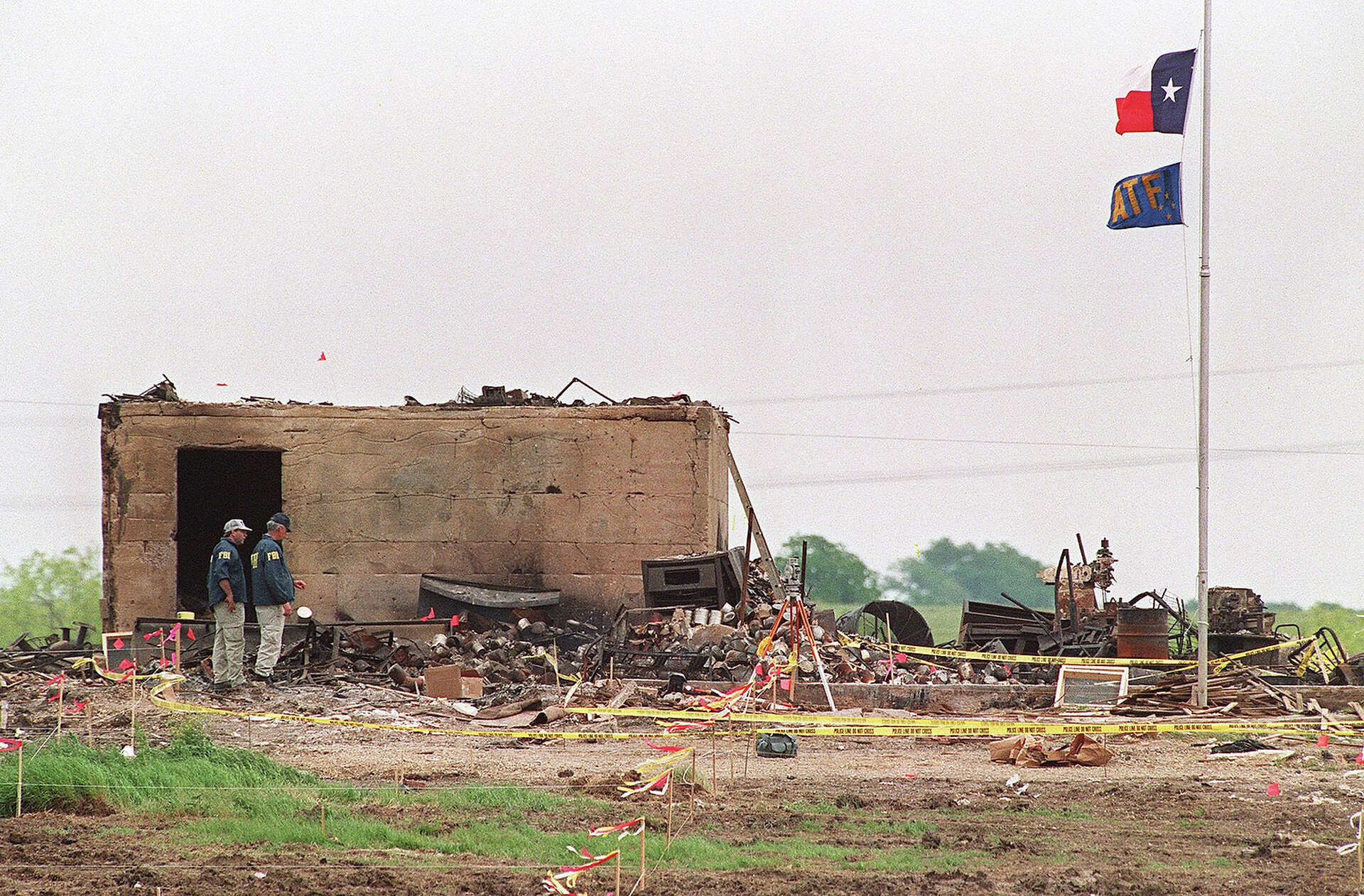 Davidian survivors mark 20th anniversary of siege
