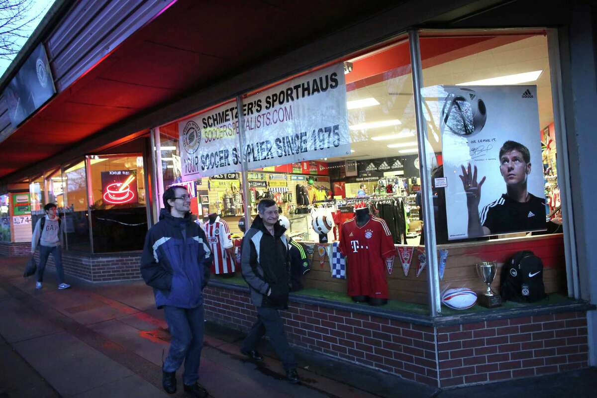 Decades-old North Seattle restaurant closes