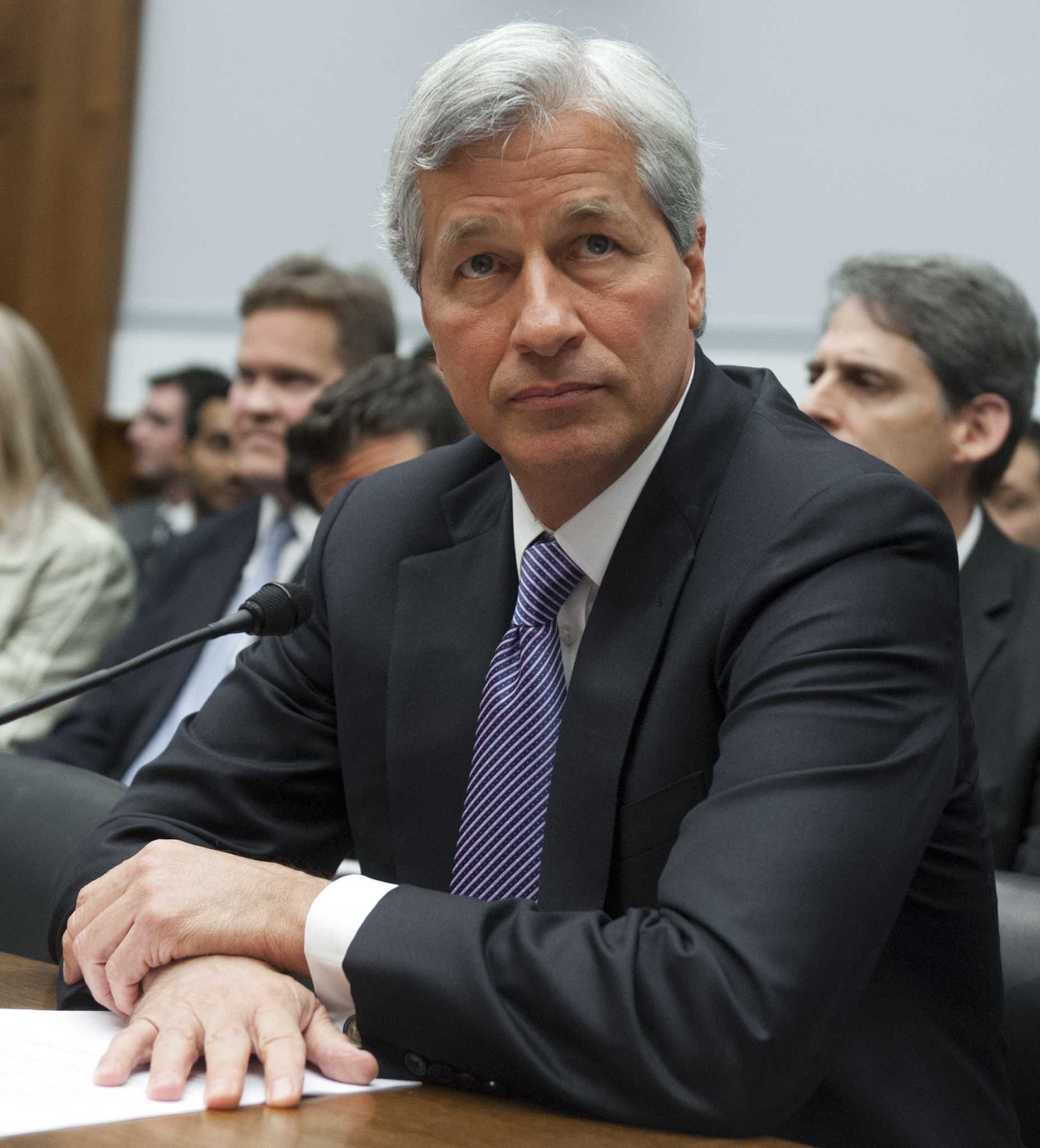Chase CEO says big banks needed