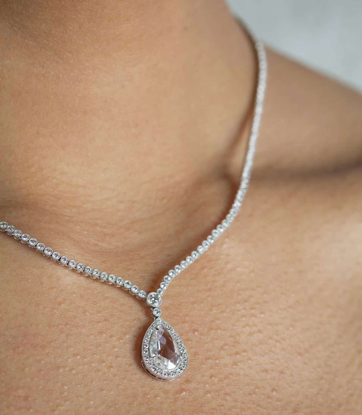 Meet Balushka, the Ukrainian whose paper designs are a cut above