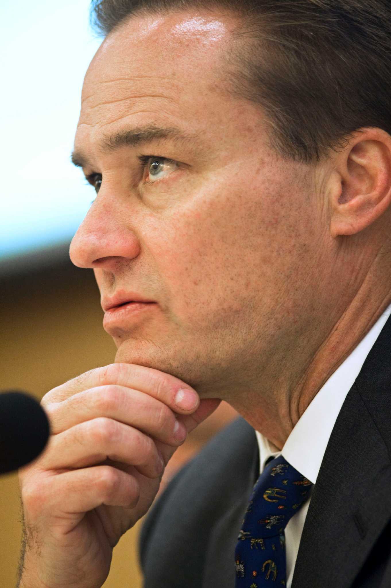 BP safety chief defends company's spill report