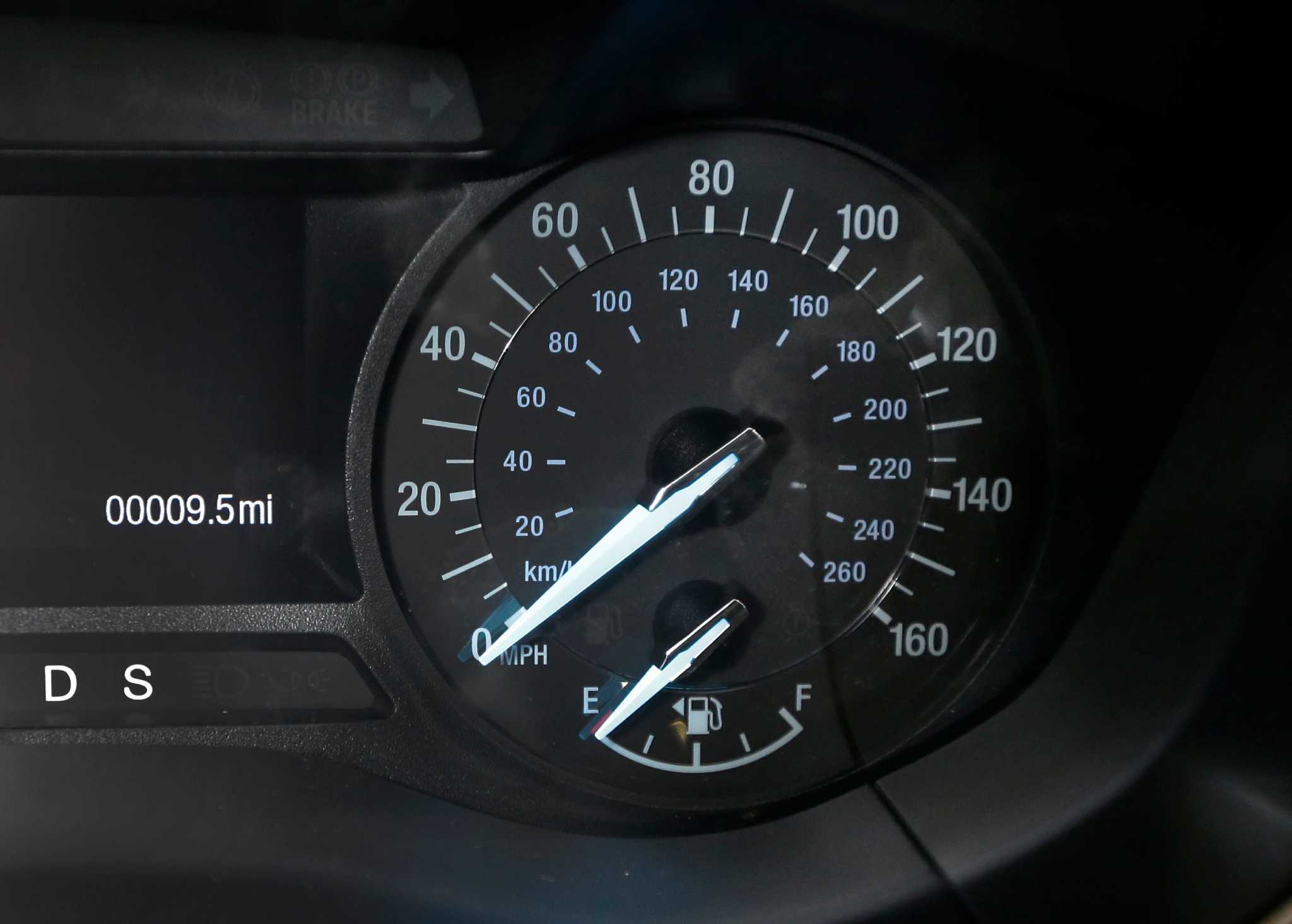 Speedometer top speed often exceeds reality