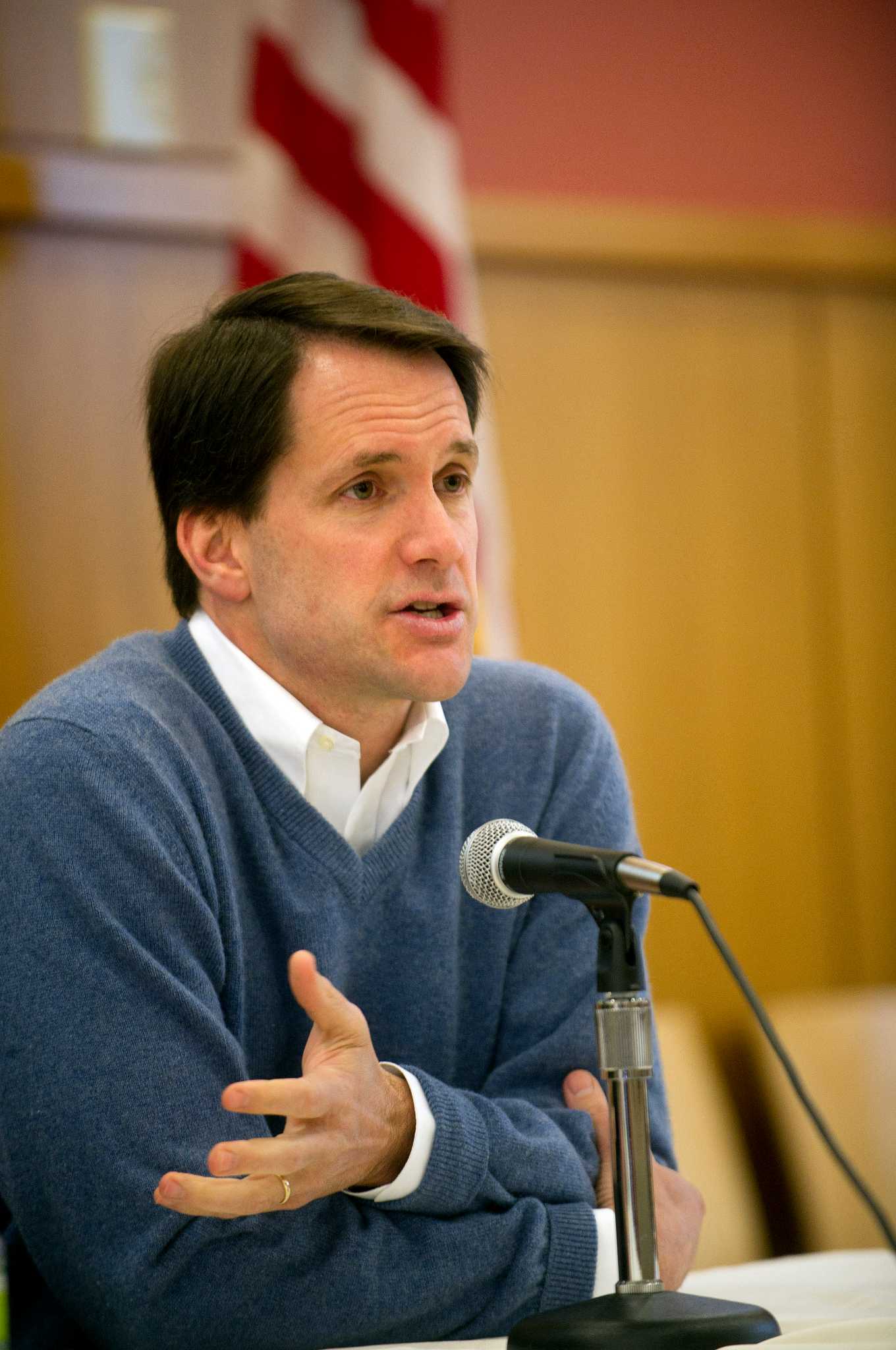 Himes gets Democratic leadership role