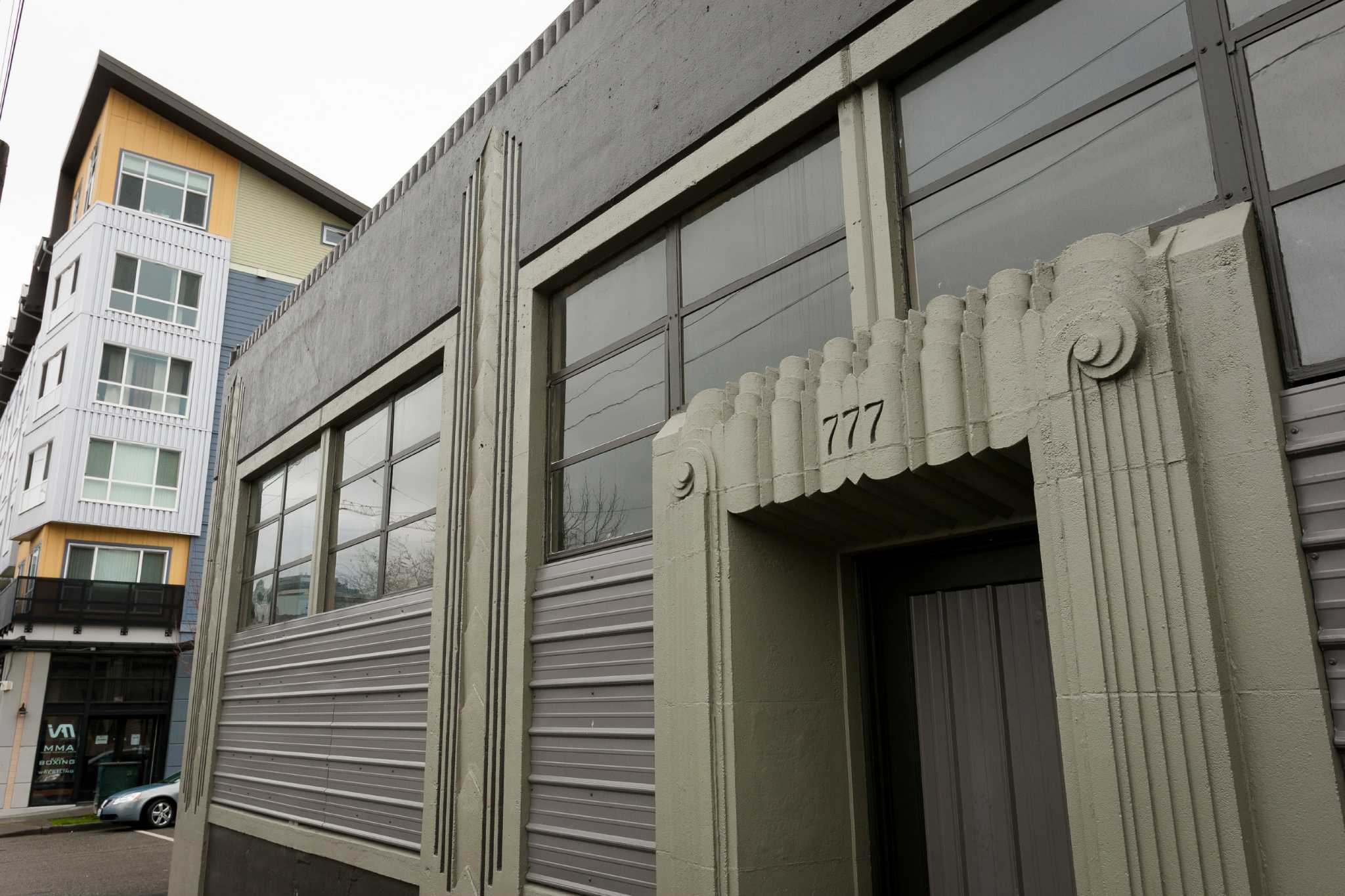 ‘Landmark’ Seattle garage blocks South Lake Union building