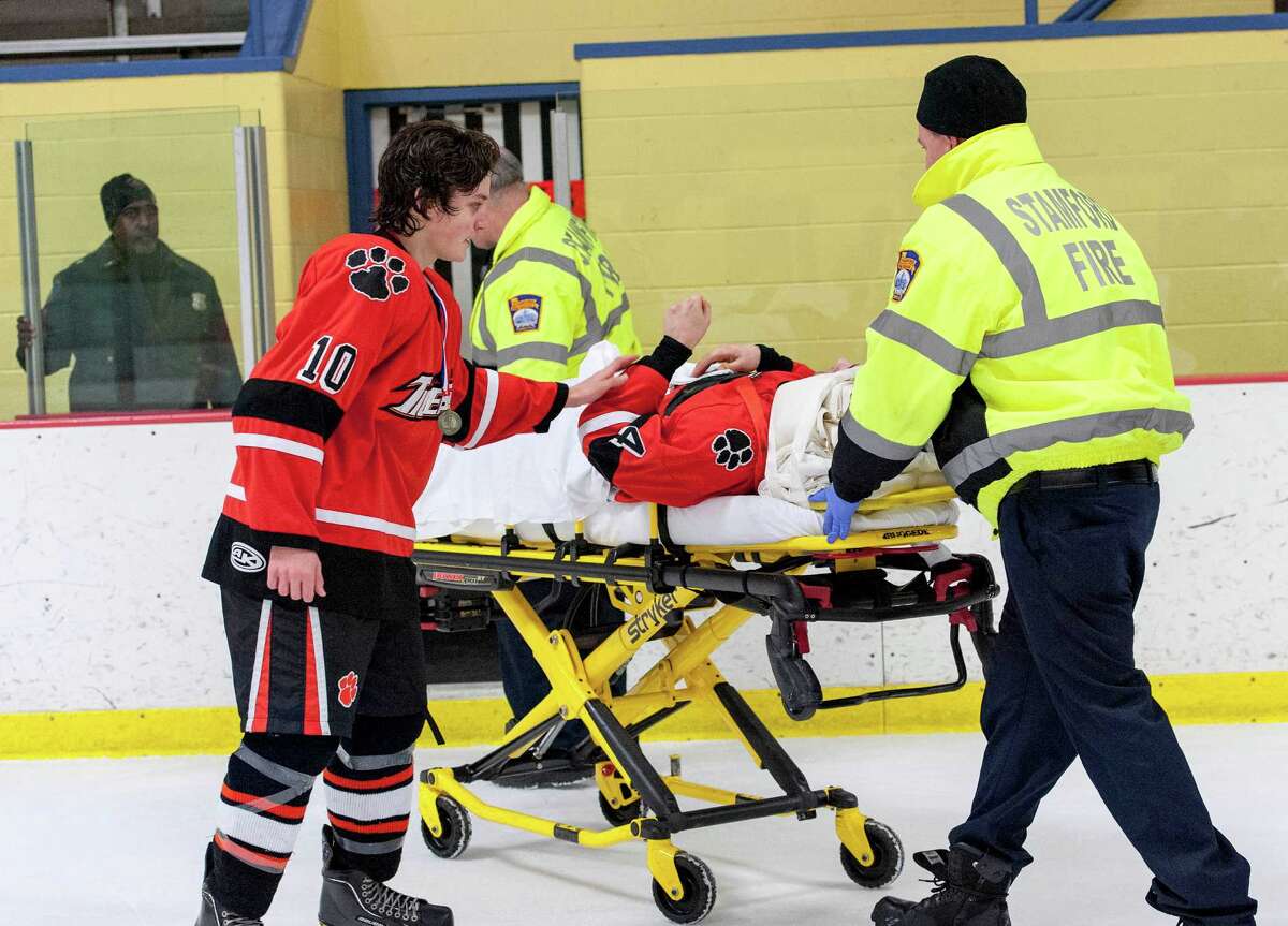 Ridgefield repeats as FCIAC boys hockey champions