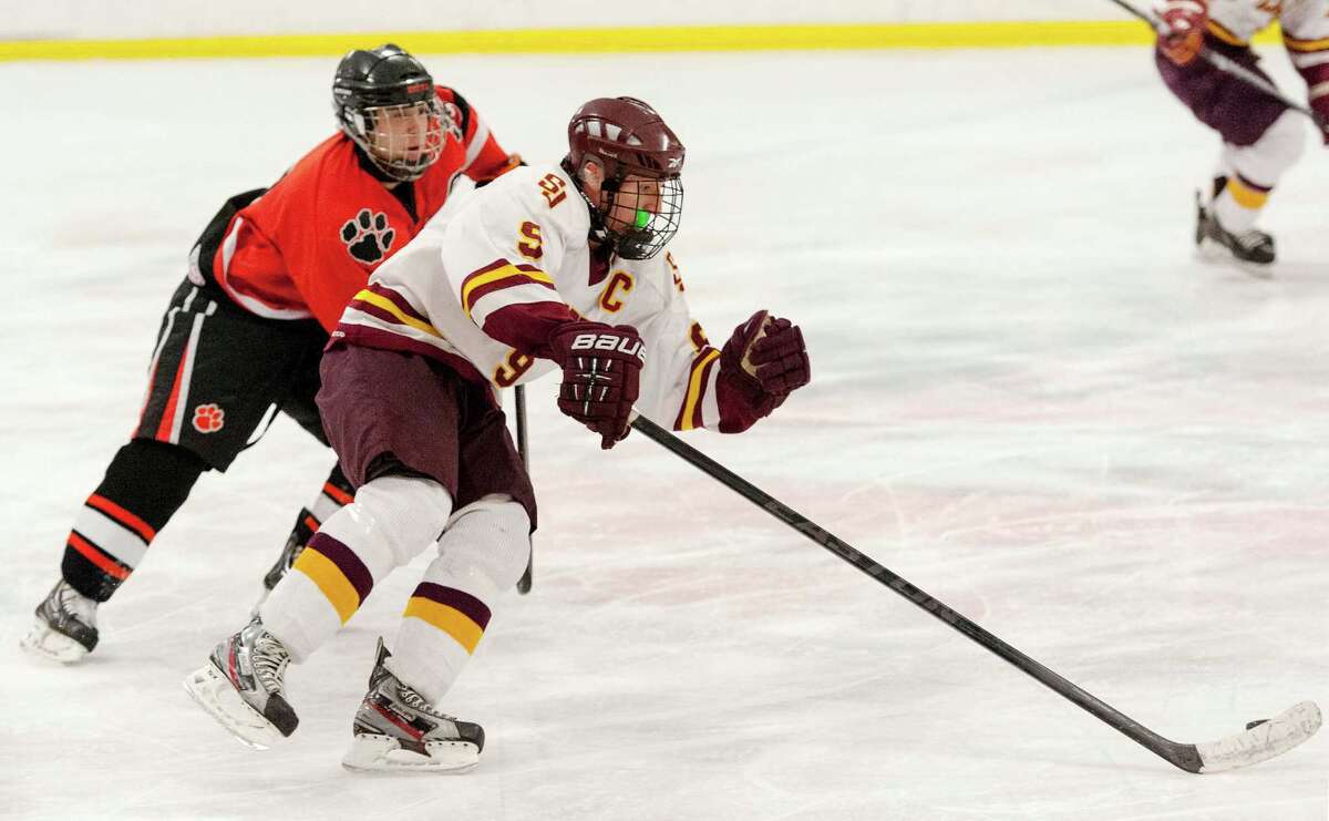 Ridgefield repeats as FCIAC boys hockey champions
