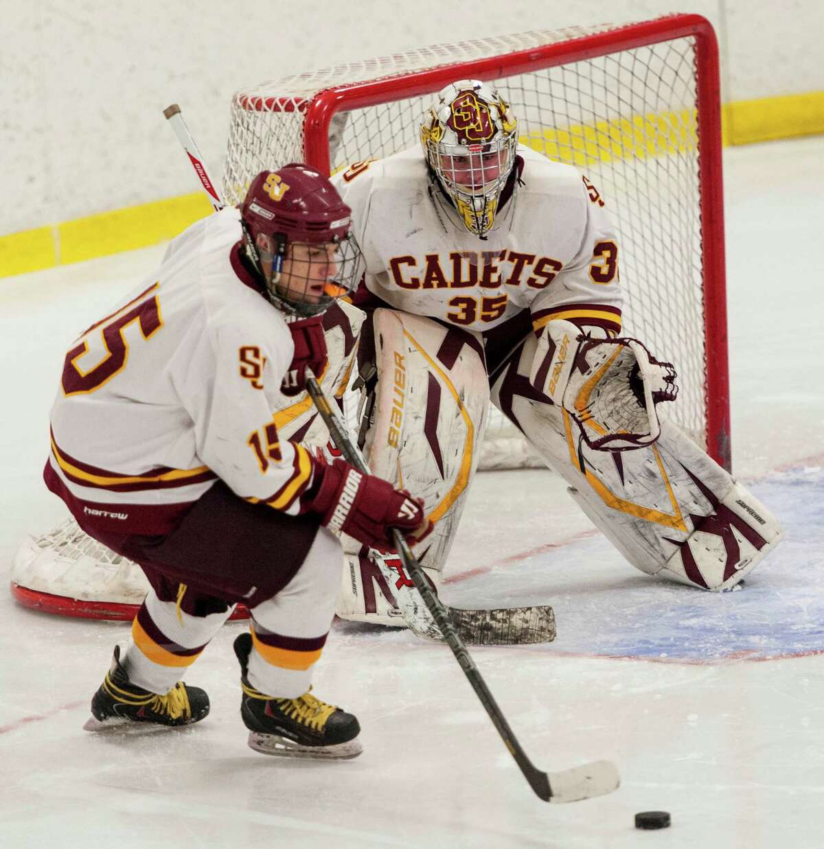 Ridgefield repeats as FCIAC boys hockey champions