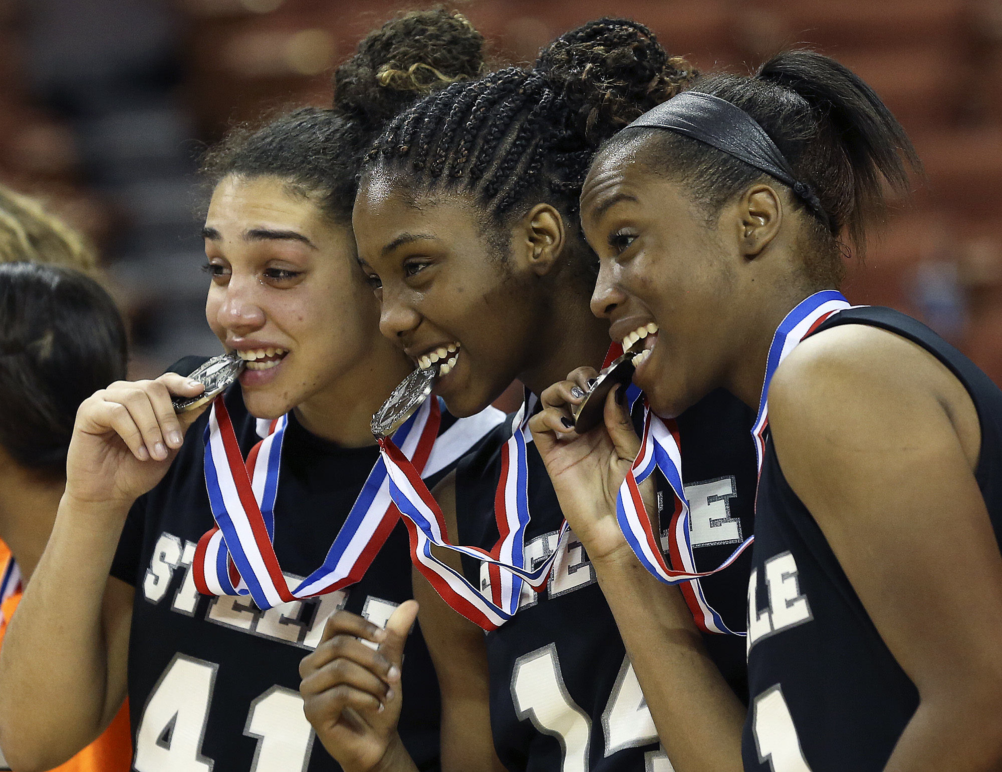Steele girls already eying 2014 title
