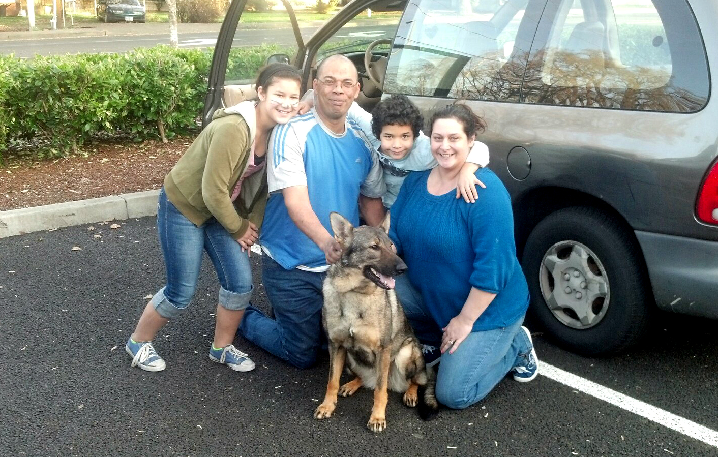 Seattle cop finds home for dog of suspect he arrested