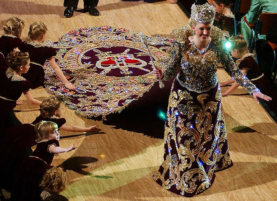 Fiesta Queens over the years - mySA