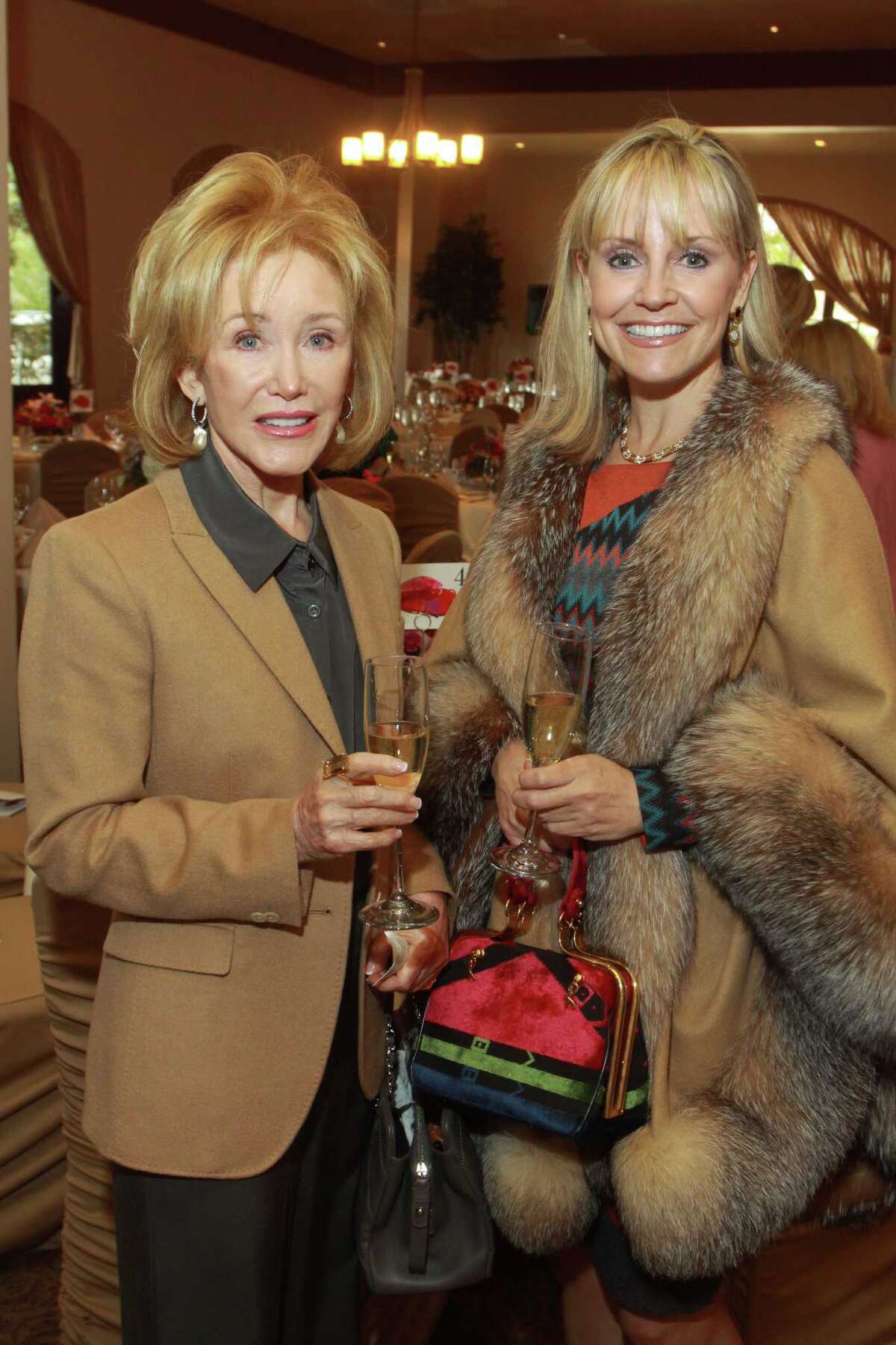 Pin Oak does barn chic