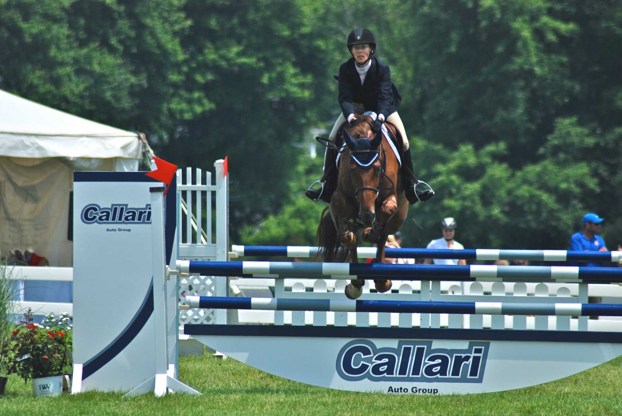 Callari Auto Group of Darien signs on as horse show sponsor