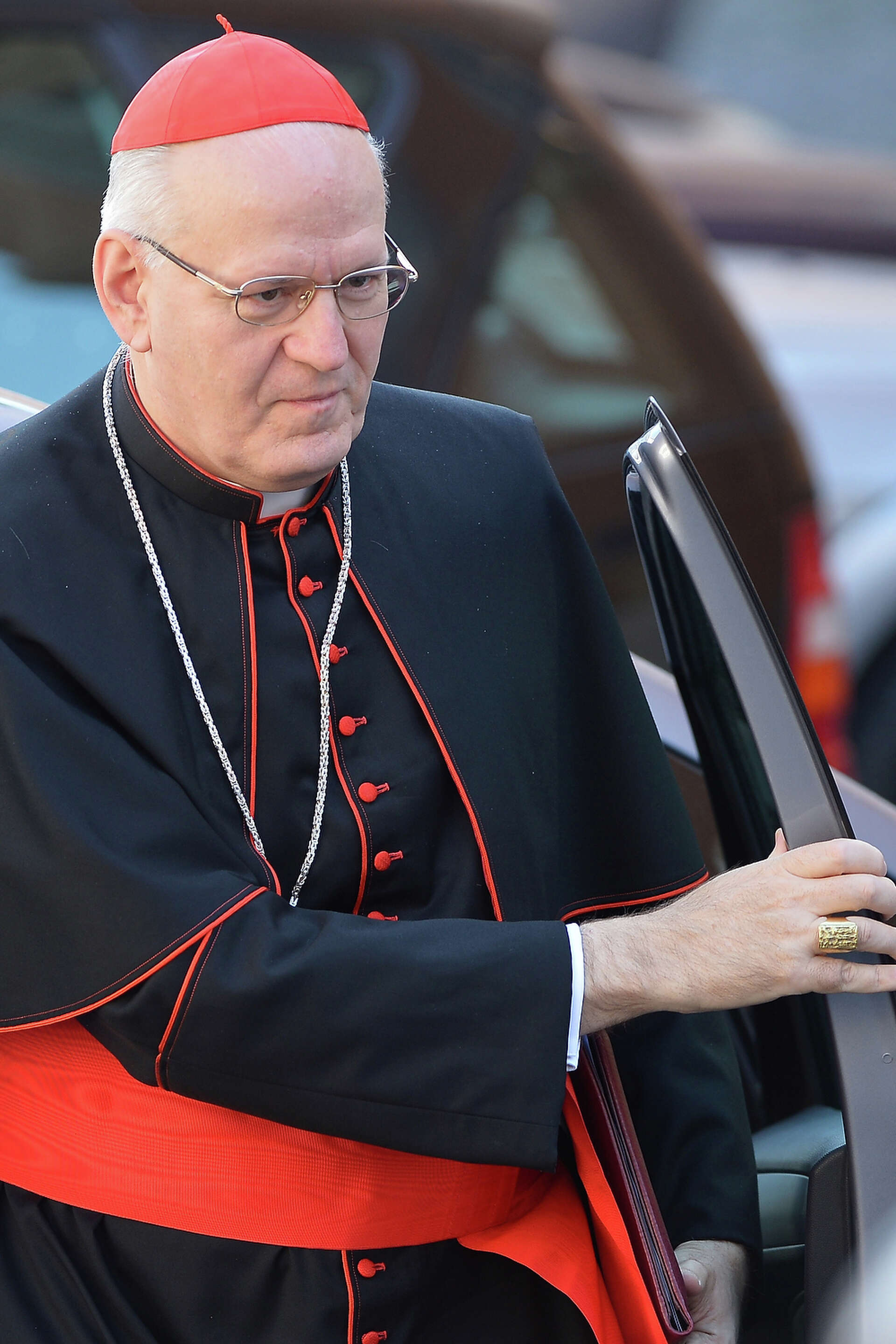 Oddsmakers weigh in on papal candidates