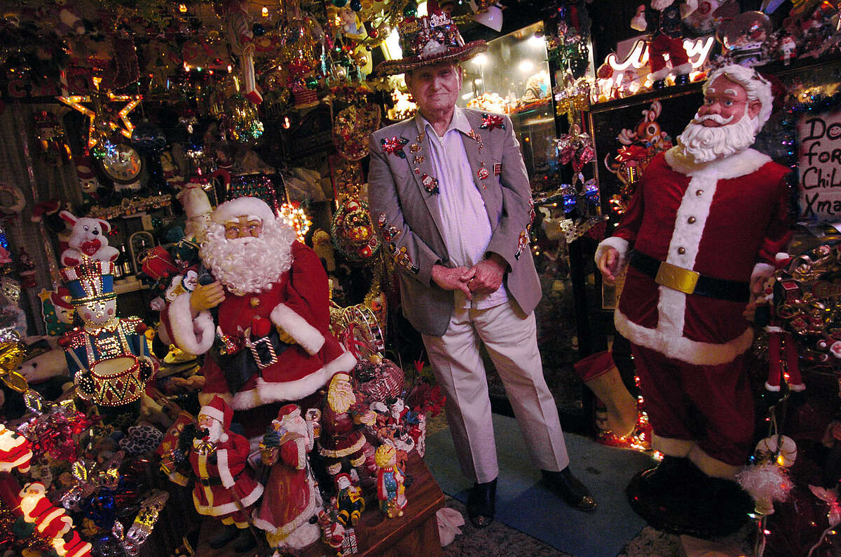 Ed Clark's Christmas house became S.A. tradition