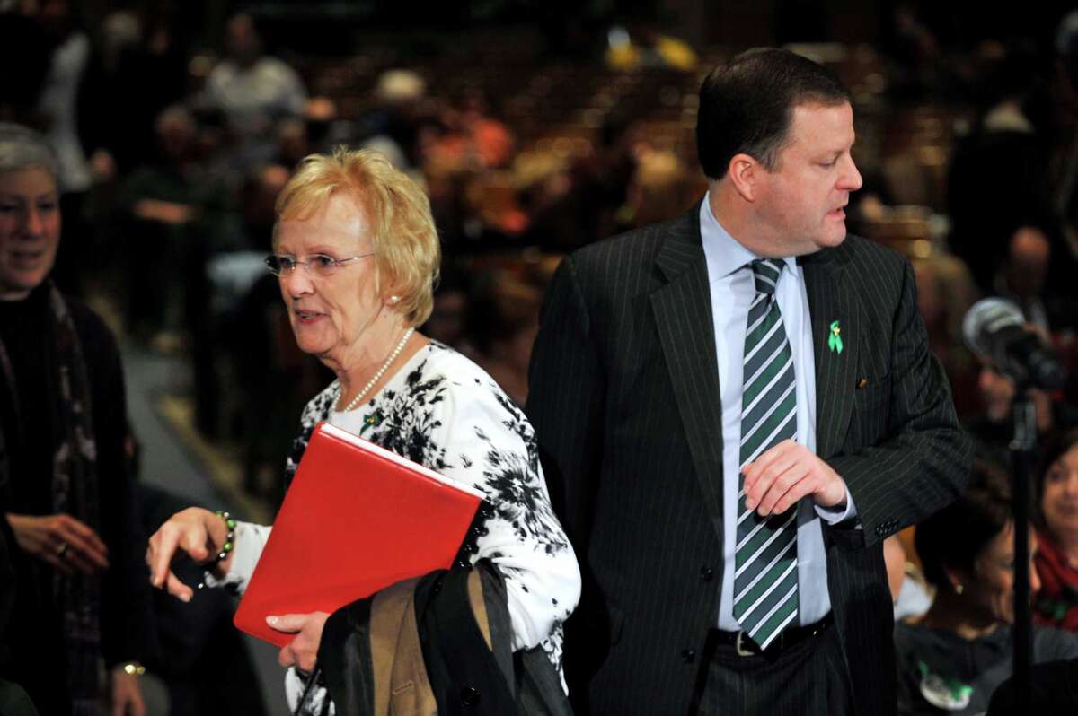 Violence in America rebuked at Newtown High hearing