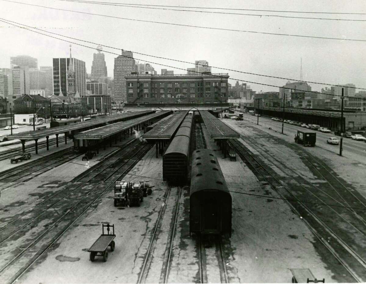Houston deserves better rail service