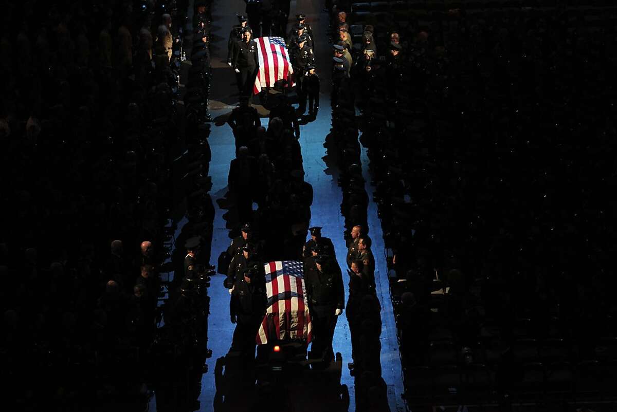 Slain Santa Cruz officers eulogized