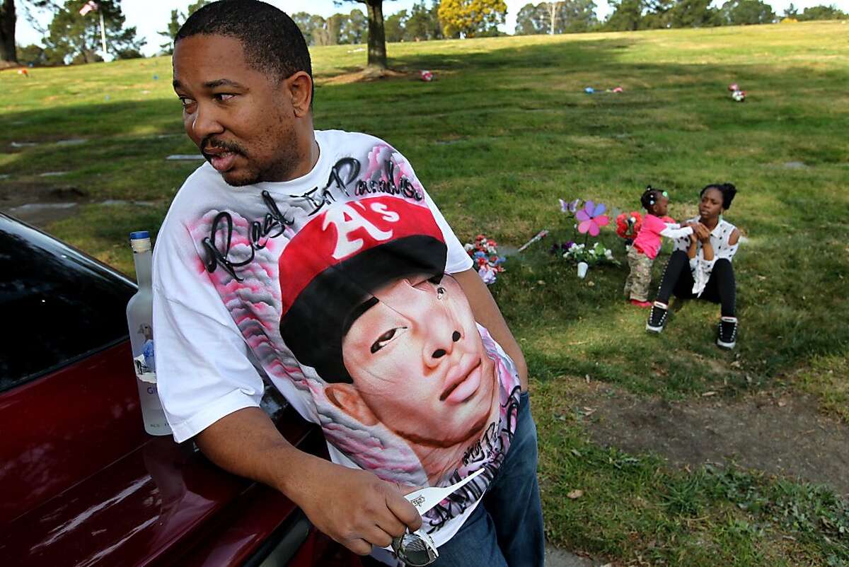 Saying goodbye to slain teen in Oakland