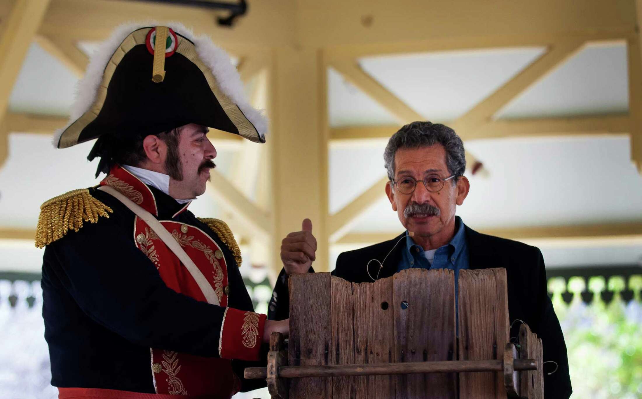 Living history group honors fallen Mexican soldiers of the Alamo