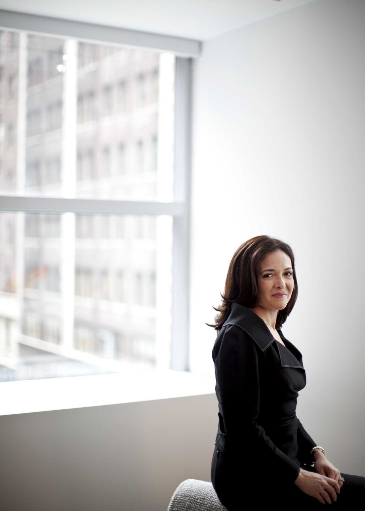 Female COO urges women to 'lean in'