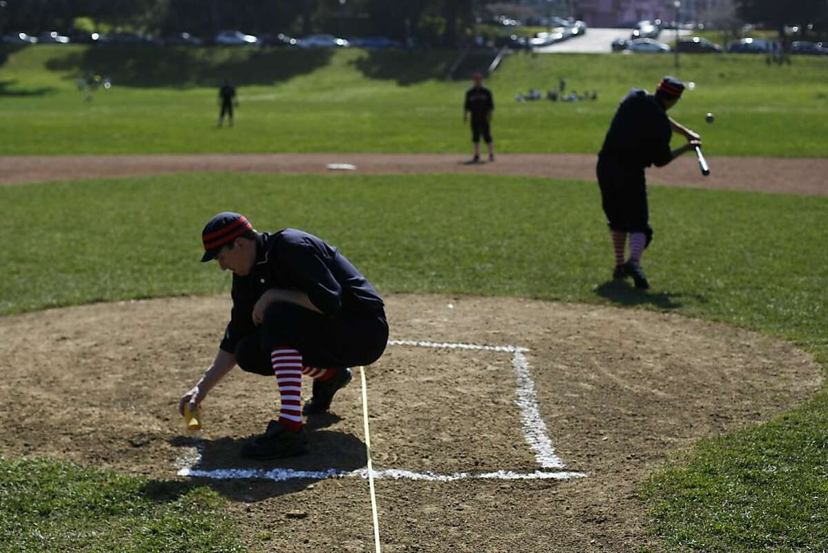 Ballplayers spring back to 19th century
