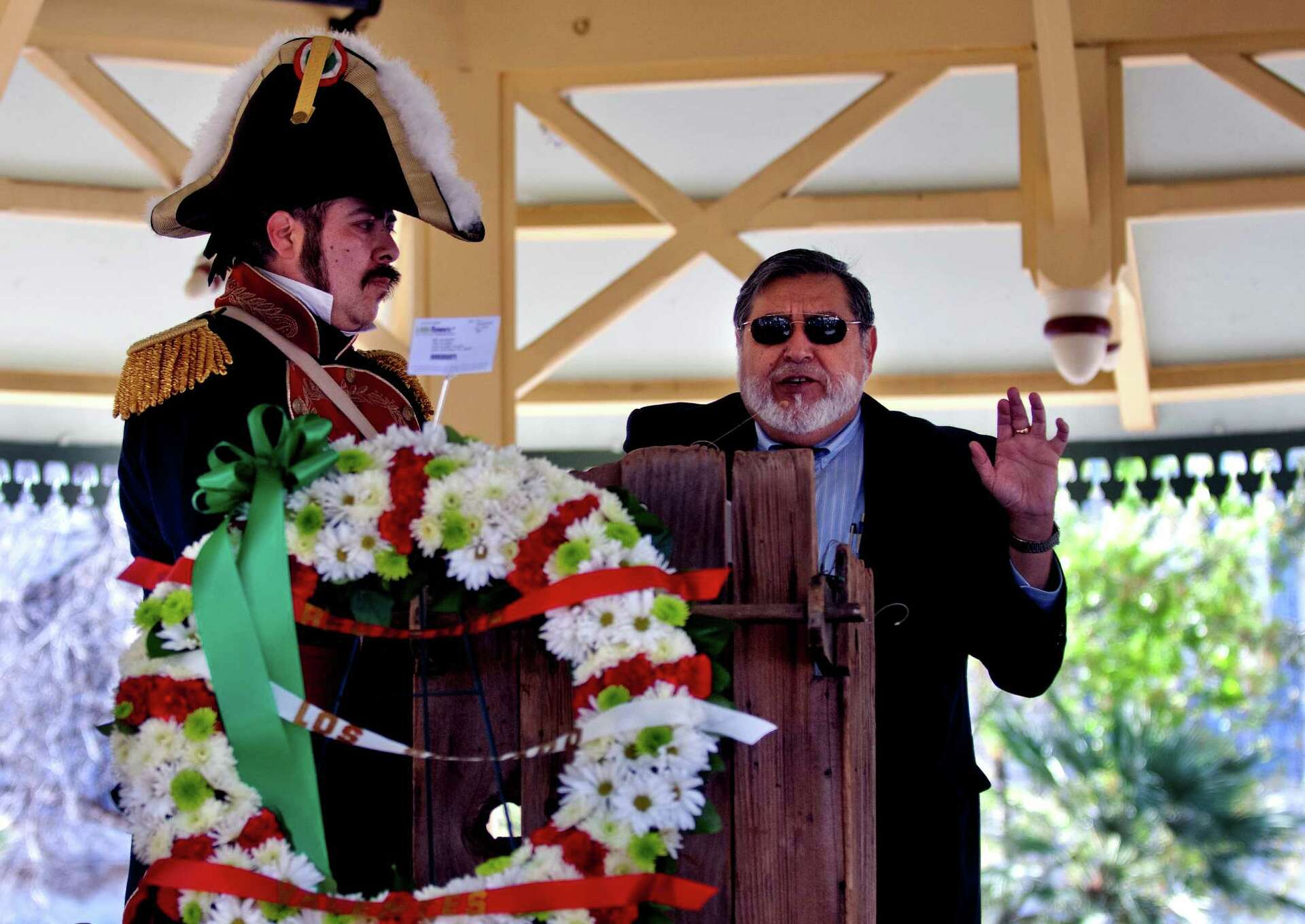 Living history group honors fallen Mexican soldiers of the Alamo