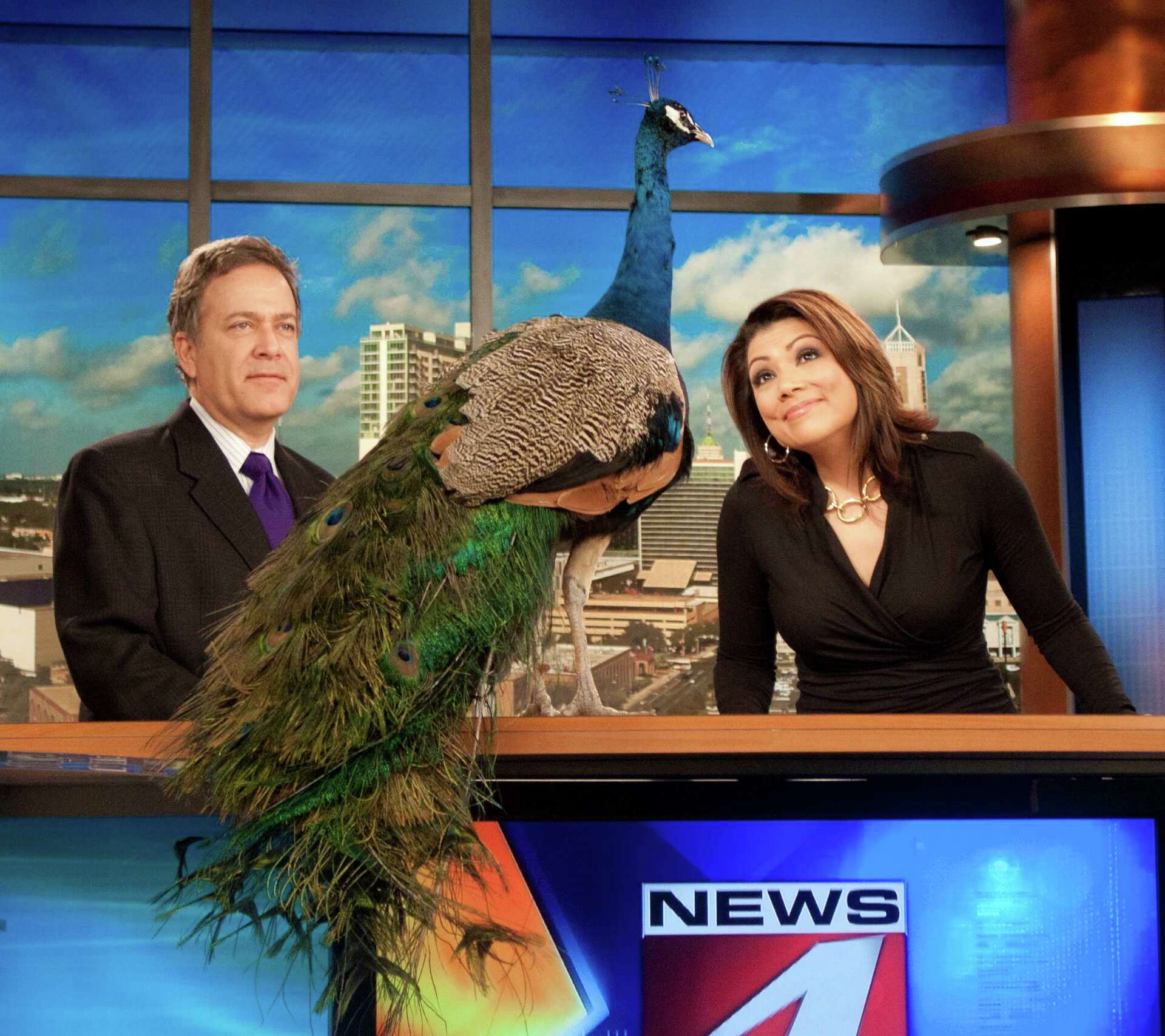 WOAI-TV anchor leaving in December