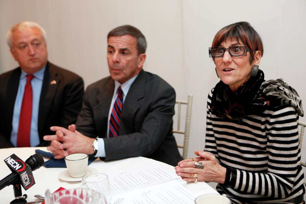DeLauro meets with leaders about fed cuts