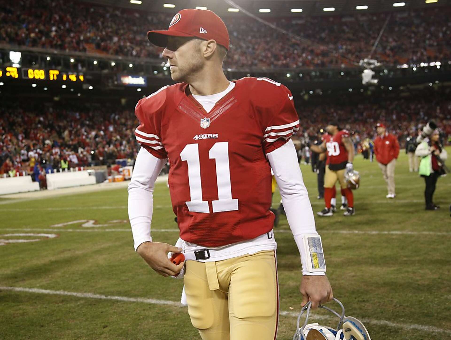 Alex Smith gave his all - off the field, too