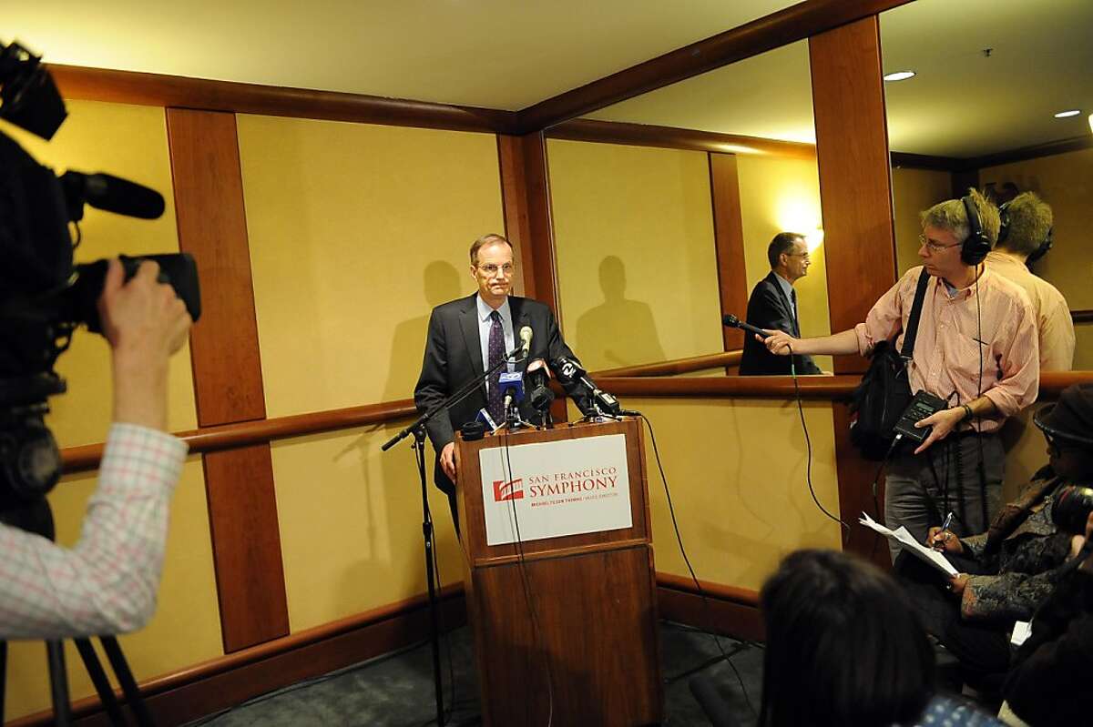 San Francisco Symphony musicians on strike