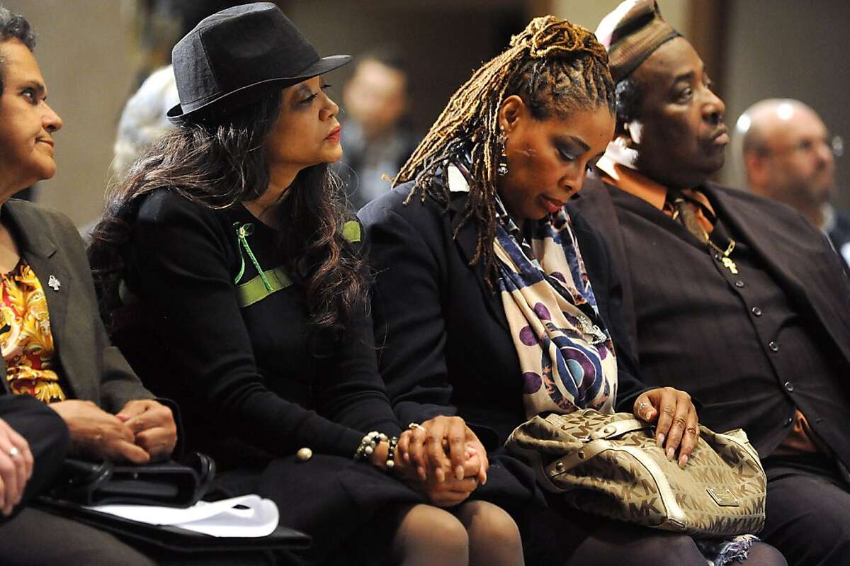 Sandy Hook parents turn to tech for help